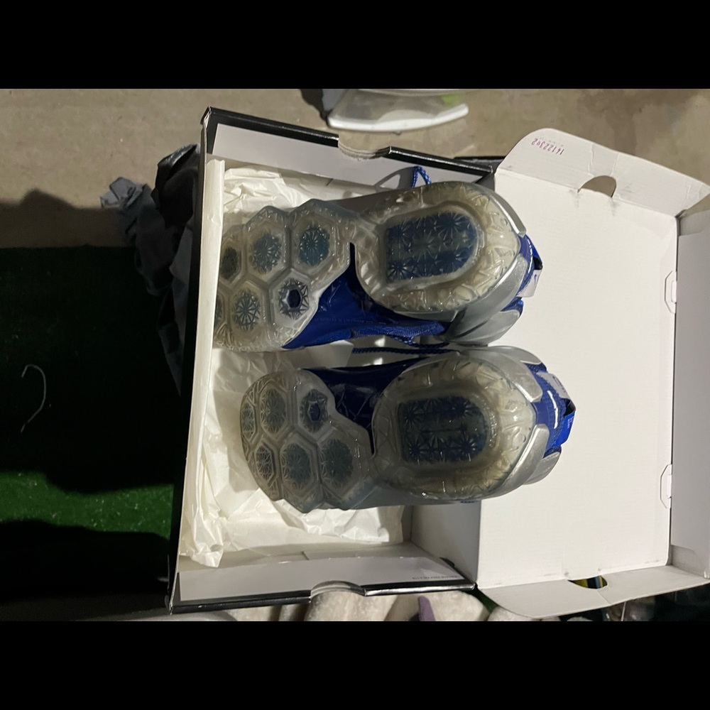 Lebrun James Nike Sneakers - Gem